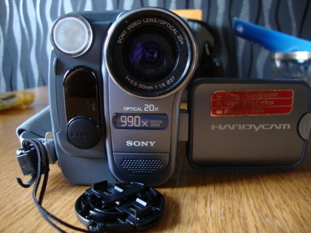 SONY HANDYCAM CCD-TRV228E Pal Hi8 Video Camcorder with Nightshot £89.00 ...