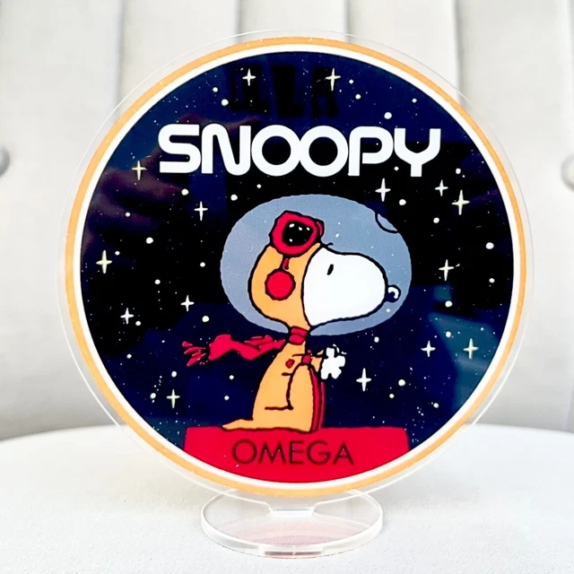 OMEGA SPEEDMASTER PEANUTS Snoopy Watch Stand Swatch Rare Vintage Apollo ...