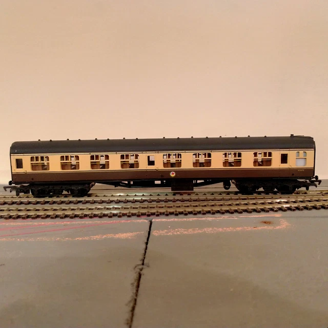 MAINLINE BR SK Coach 2nd Class Chocolate & Cream cat. 37-105 USED BOXED ...