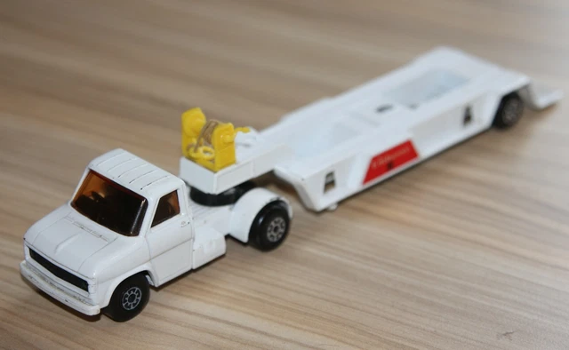 MATCHBOX SUPER KINGS 1977 FORD A SERIES Miss Embassy Low Load Boat ...