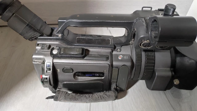 CAMESCOPE SONY DSR-PD150P DVCAM - MINI DV avec chargeur EUR 150,00 ...