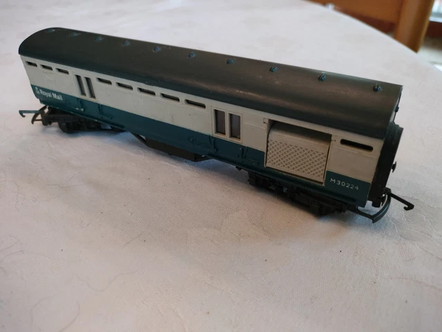 TRI-ANG HORNBY OO Gauge Royal Mail Coach Model Railway Trains £5.91 ...