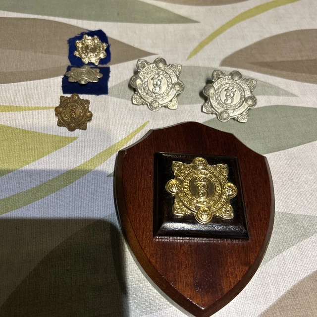 IRISH POLICE GARDA Cap Badges And Plaque Etc £23.00 - PicClick UK