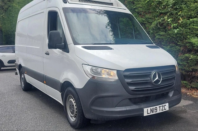 MERCEDES-BENZ SPRINTER 3.5T H1 Refrigerator Van 1 Owner MOT 6 Months ...
