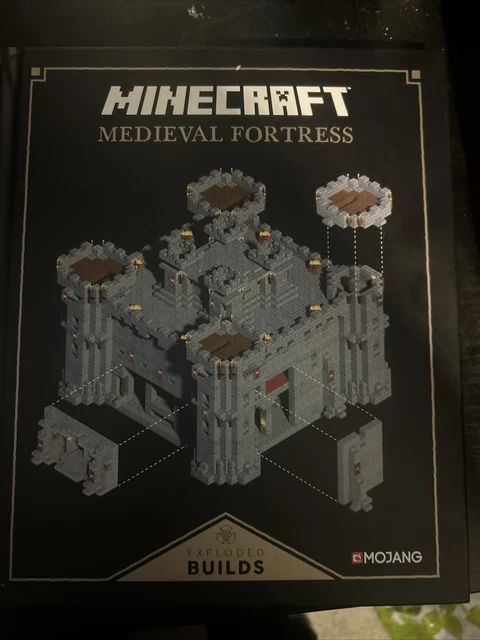 MINECRAFT: EXPLODED BUILDS: Medieval Fortress: An Official Minecraft ...