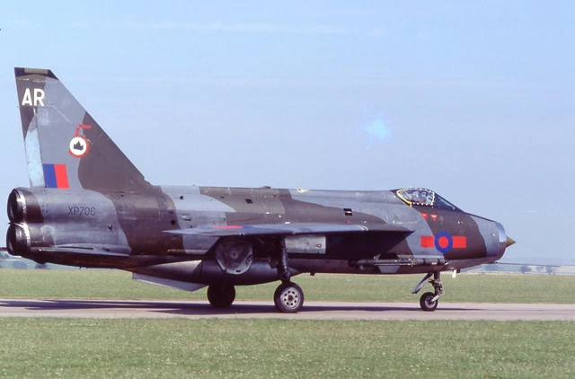 AIRCRAFT SLIDE - Lightning F3 Xp706/Ar 5 Sqn @ Binbrook 1981. £4.21 ...
