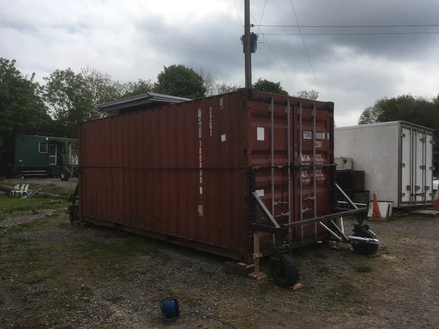 Unloading Shipping Container Jacks