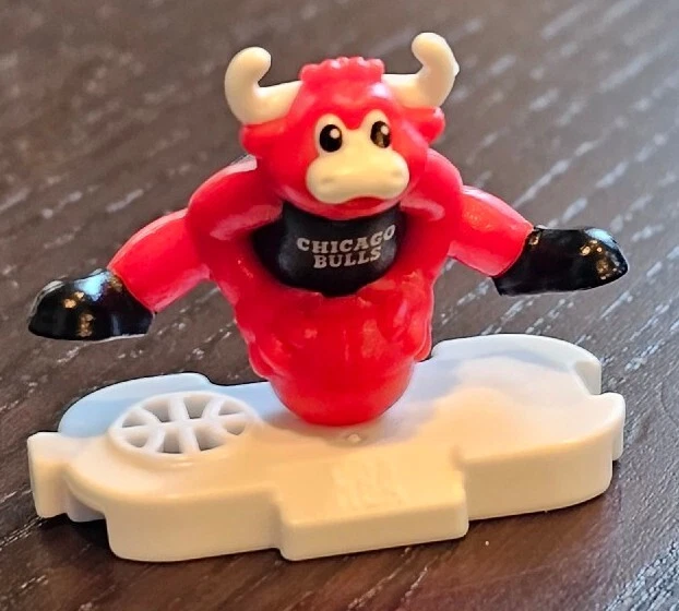 KINDER SURPRISE JOY NBA Mascot Chicago Bulls Toy 2023 Figurine Figure ...