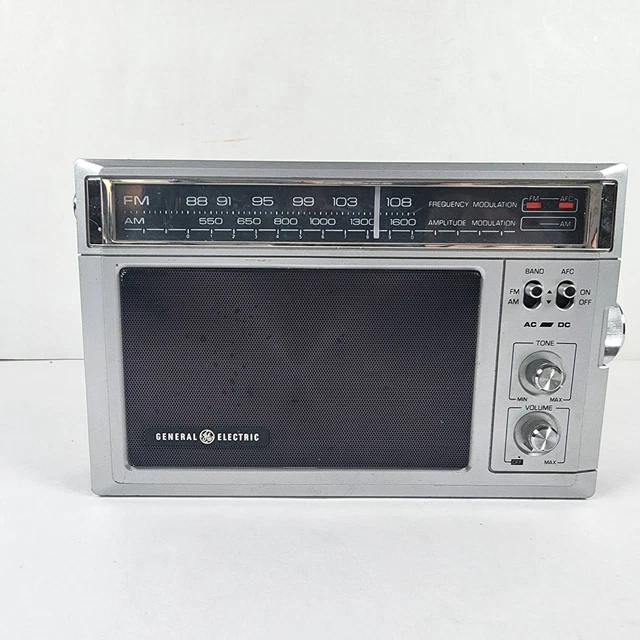 VINTAGE GE GENERAL Electric Portable AM-FM Radio Model 7-2850B, Tested ...