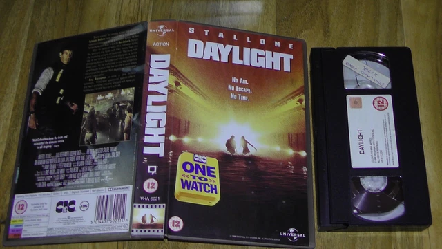 DAYLIGHT VHS VIDEO Tape Big Box Ex Rental CIC Paramount Universal £4.99 ...