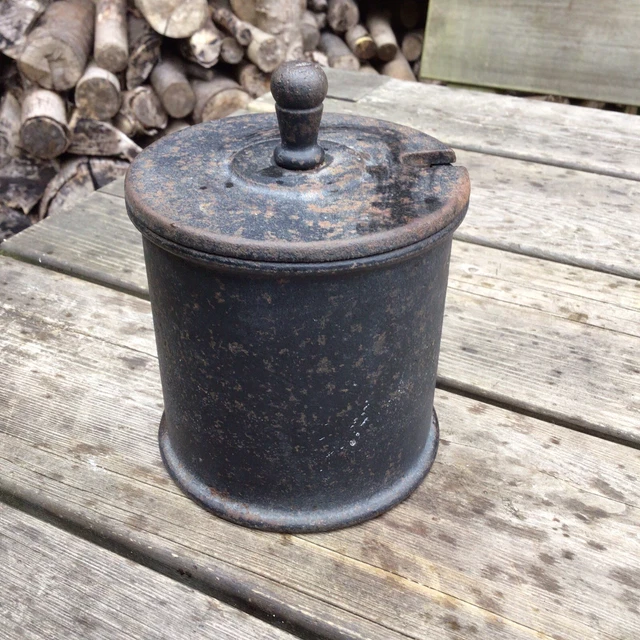 OLD VINTAGE ANTIQUE Industrial Cast Iron Lidded Storage Pot Opening To ...