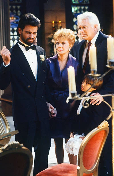 DAYS OF OUR Lives with Robert Kelker-Kelly as Bo Brady, Peggy - 1992 TV ...