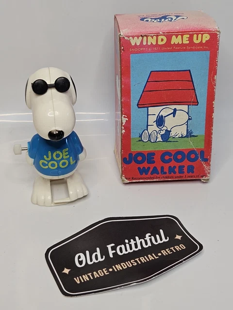 VINTAGE - SNOOPY (Joe Call Walker) 1958 Made In Hong-Kong ( Not Working ...