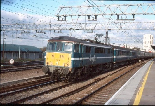 ORIGINAL 35MM colour Slide Class 86 86232 stratford £1.25 - PicClick UK