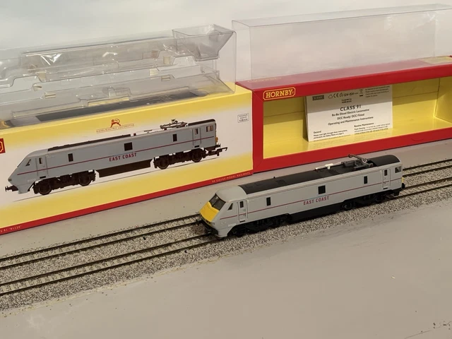 HORNBY R3365 CLASS 91 East Coast 91120 TTS Sound Fitted, 3x Mk4 Coaches ...