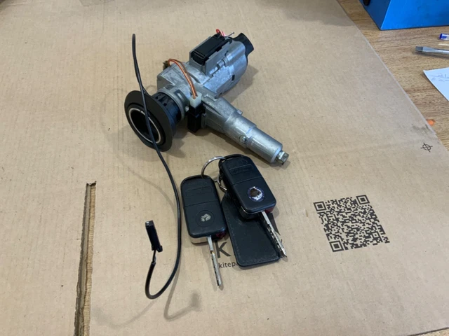 MERCEDES SLK R170 Steering Lock / Ignition Switch A2024600904 Inc 2 ...