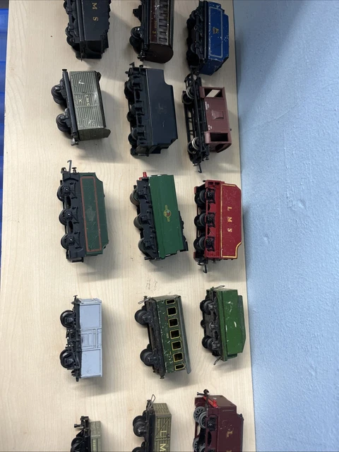 15 RAILWAY CARRIAGES Hornby Dublo Tri-ang G&R Wrenn Job Lot - Sold As ...
