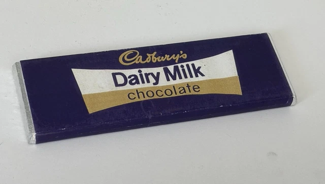 VINTAGE RETRO CADBURY Dairy Milk Chocolate Bar-Shop-Display (Dummy ...