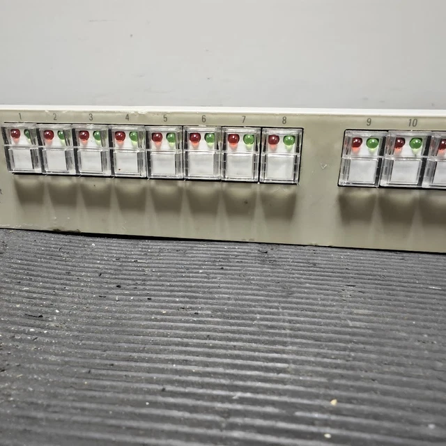 PHILIPS TRITON ROUTEUR Switcher AES/EBU 16x2 - Pour Pièces/Réparation ...