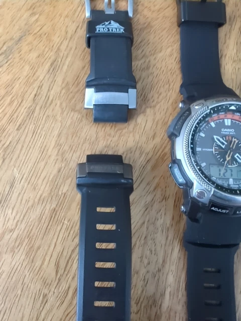 OROLOGIO CASIO PRO Trek Resistente all'acqua solare multibande 5114 PRW ...