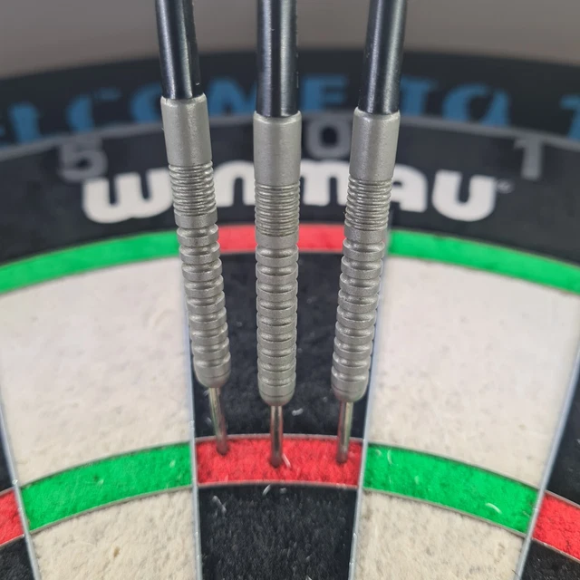 ORIGINAL ADRIAN LEWIS Unicorn darts 21g rare £50.00 - PicClick UK