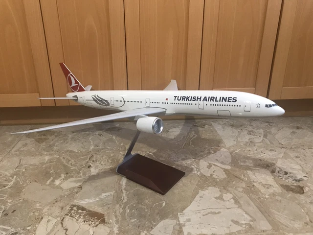 BOEING B777-300 TURKISH AIRLINES Model Scale 1:100 TCJJA EUR 300,00 ...