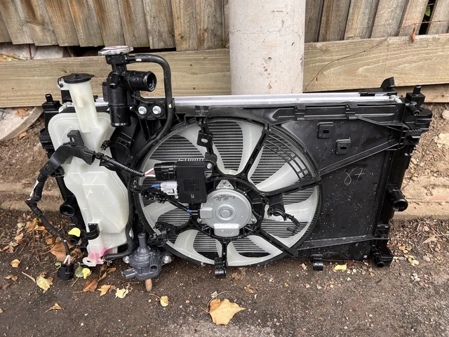 GENUINE TOYOTA YARIS MK4 2020- Radiator Pack 1.5 Hybrid £600.00 ...