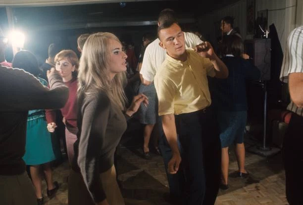 DUKE POINT GUARD Bob Verga casual dancing with Andrea Boles during- Old ...