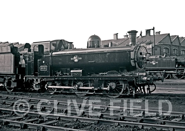 RAILWAY B/W Negative 35mm GWR 9681 no date or location. £5.19 - PicClick UK
