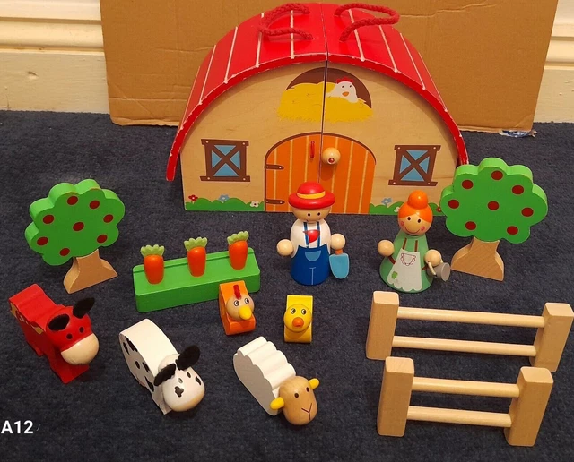 TALKING TURTLE WOODEN Farm 13 Piece Set-Foldable Barn/Farm Animals/Accs ...