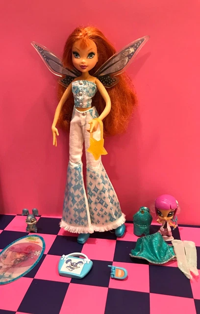 BLOOM WINX CLUB Pixie Magic Doll with Lockette Toy, and Clothes ...