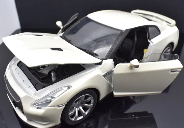 MINIATURE VOITURE AUTO 1:24 Nissan GTR Modélisme Static diecast ...