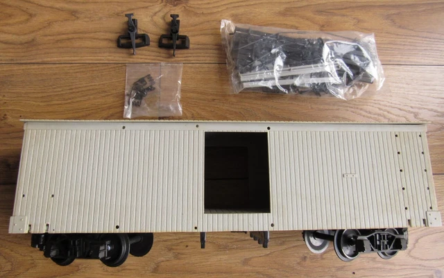 BACHMANN BIG HAULER G Scale Kit 98903: Undecorated Wooden Box Car £17. ...