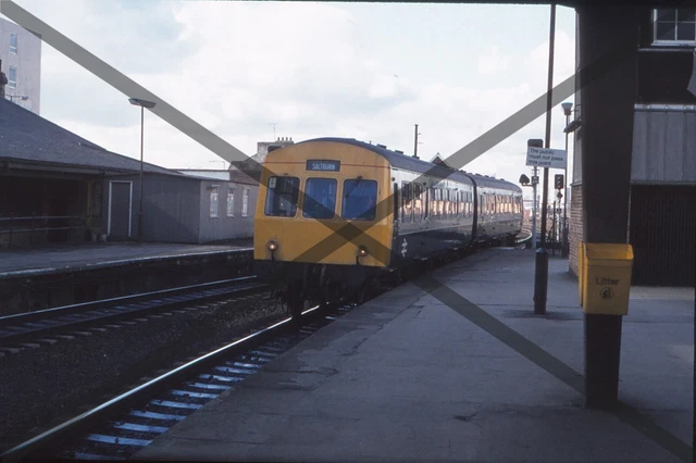 RAILWAY LOCOMOTIVE 35MM Slide – Class 101 Dmu Arriving At Middesbrough ...