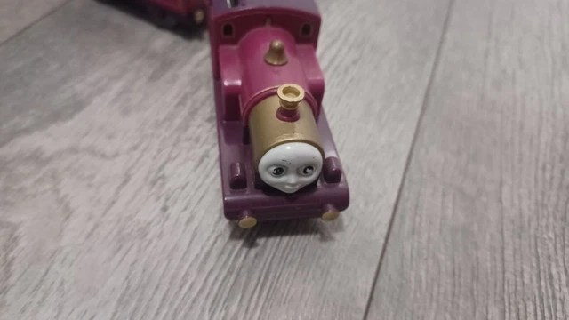 THOMAS TRACKMASTER LADY Train with matching trucks, RARE battery ...