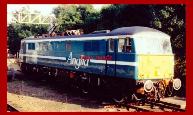 PHOTO BR Class 86 Electric Loco No 86215 Anglia Livery £1.45 - PicClick UK