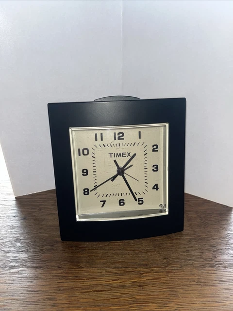 VINTAGE TIMEX EASY Reader Bedside Battery Powered Alarm Clock Excellent ...
