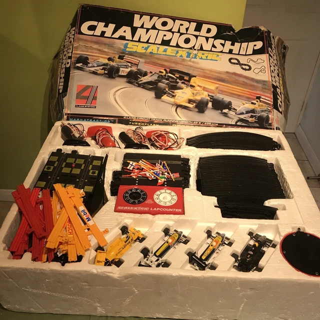 RARE SCALEXTRIC FORMULA One World Championship Racing Set C888 4 lanes ...