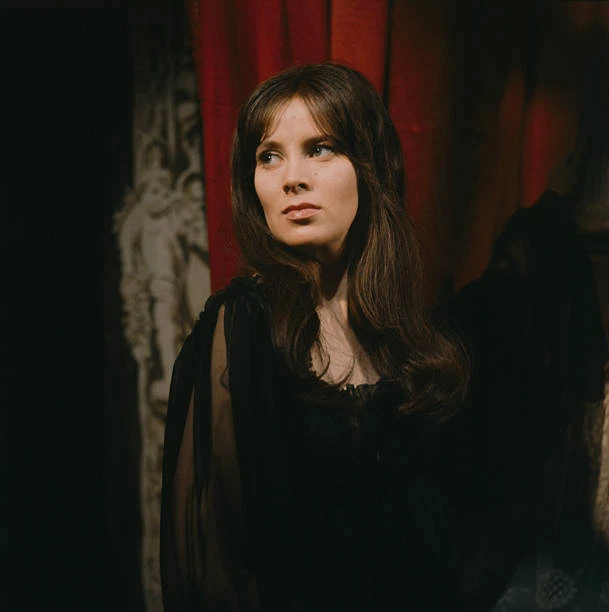 JANE MERROW A Scene From The Tv Drama 'Carmilla' 1967 Old Photo 1 EUR 6 ...