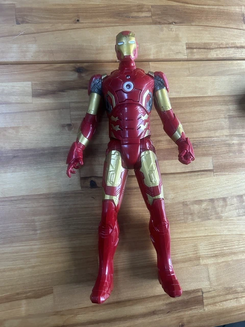 11& IRON MAN Talking & Sounds ACTION FIGURE MARVEL LIGHTS UP Titan ...