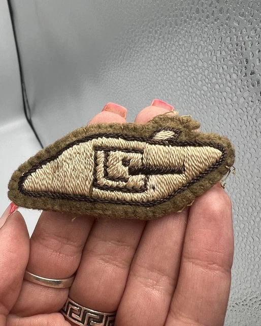 GENUINE WW2 TANK Crewman Cloth Arm Badge Armoured Corps Tank Regiment £ ...