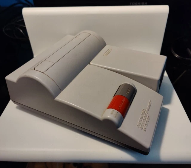 NINTENDO NES TOP Loading Konsole Top Loader mit 2 Controllern EUR 107 ...