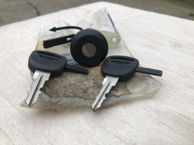 FORD ESCORT MK3 Rs Turbo Sierra Cosworth Door Lock And Keys New Old ...