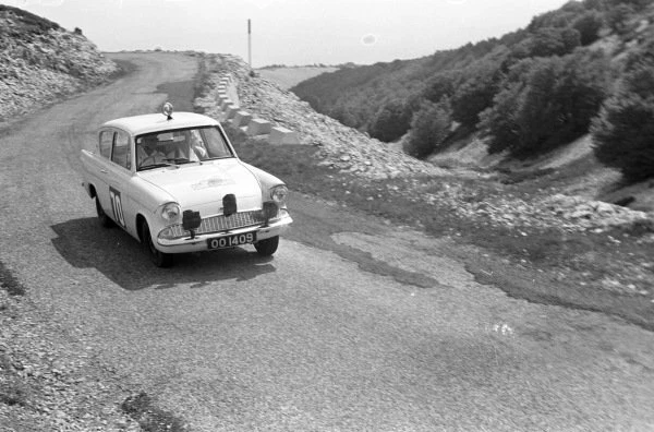 ANNE HALL & Val Domleo, Ford Anglia Rally Car 1962 Motor Racing Old ...