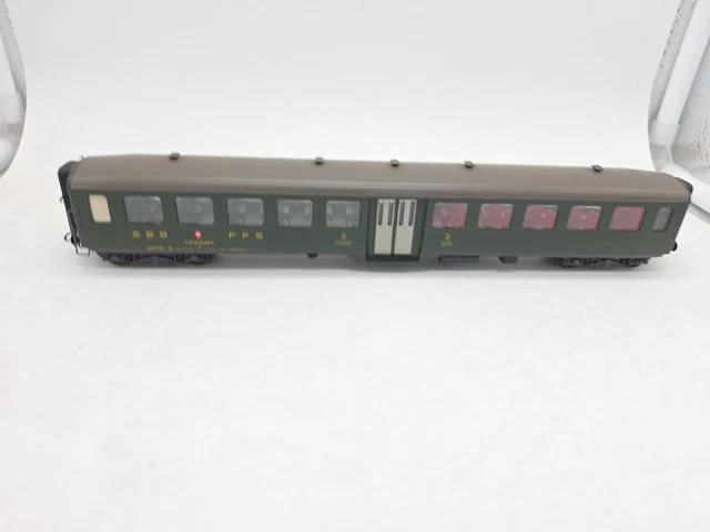 LILIPUT 878 50 Leichtstahlwagen 2 Class Livery Green Vestibule Centre ...