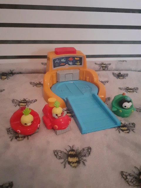 OCTONAUTS MINI GUP Speeder Launcher And Mini Gup Speeders Bundle Turnip ...