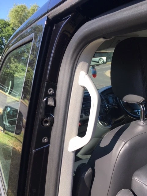 VOLKSWAGEN TRANSPORTER T5 + T6 - B Pillar Grab Handle + Bracket Kit ...
