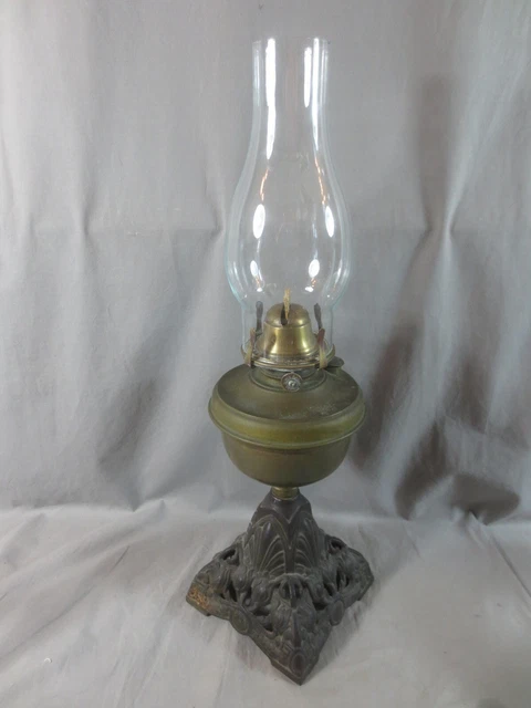 ANTIQUE ENGLISH MADE Oil Lamp And Chimney Shepards Hut Farmhouse Barge ...