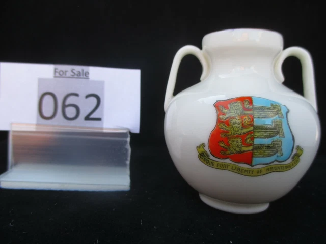 WH GOSS CRESTED China Model of ROMAN VASE with BRIGHTING SEA Crest (62 ...