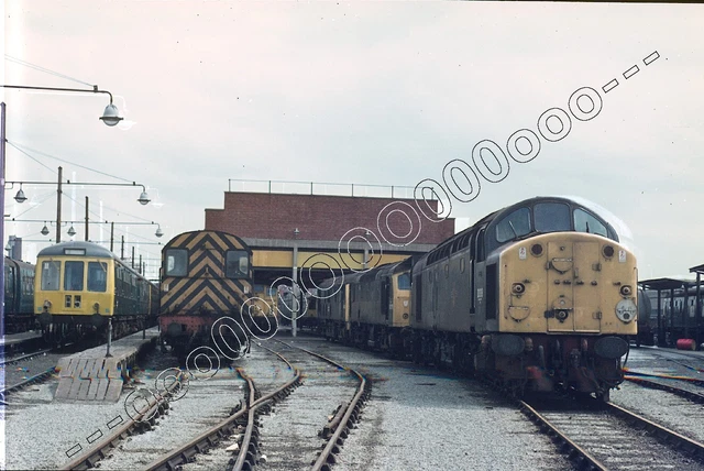 35MM ORIGINAL COLOUR SLIDE OF VARIOUS LOCOs AT CHESTER DIESEL DEPOT IN ...